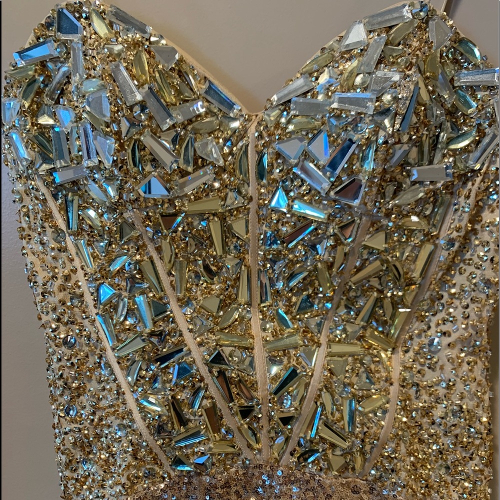 Stunning Gold Sequence Gown With Stones - Gem